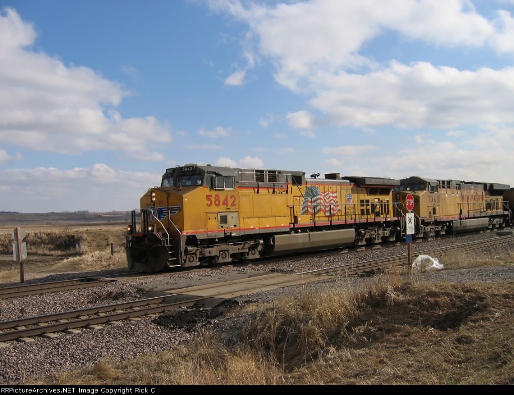 UP 5842 Leads EB Coal Loads